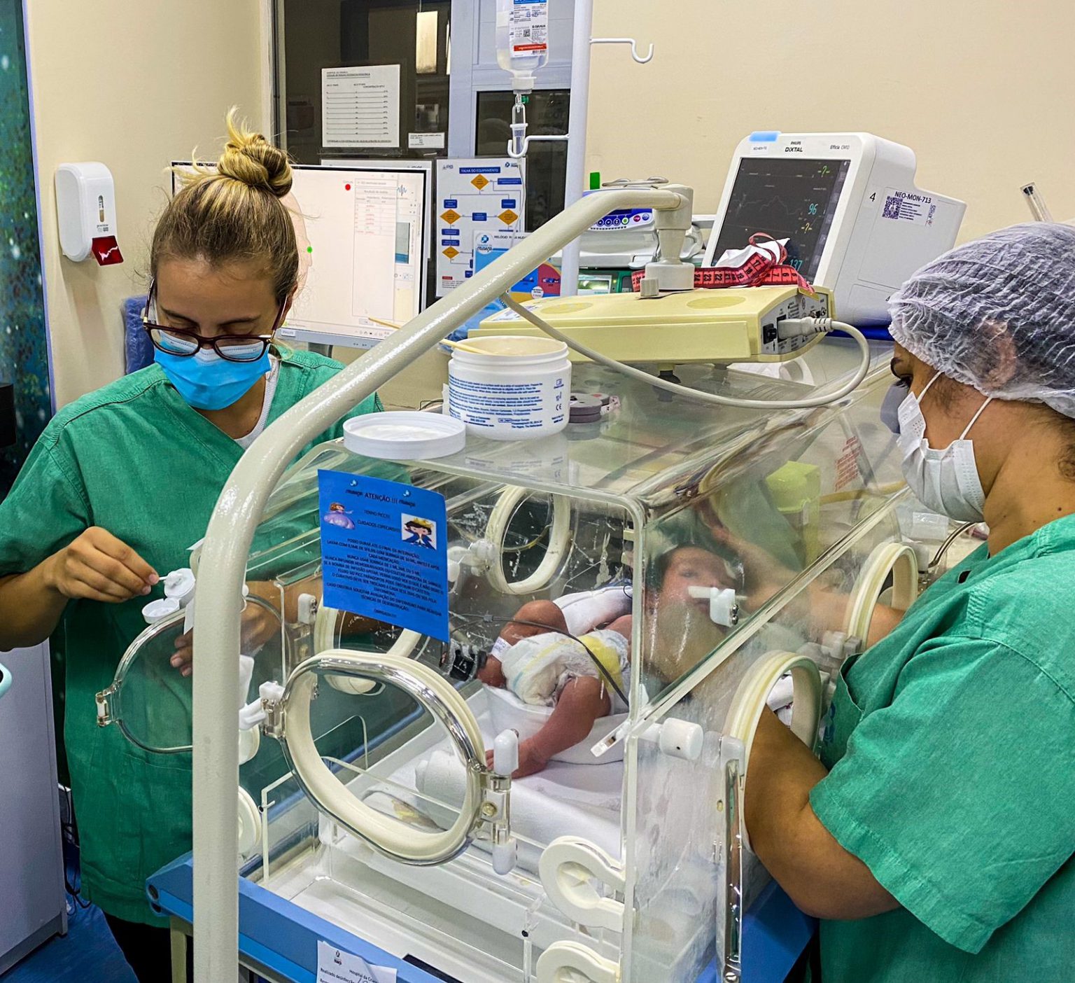 Vida de crianças são salvas por novo conceito de UTI Neonatal ...