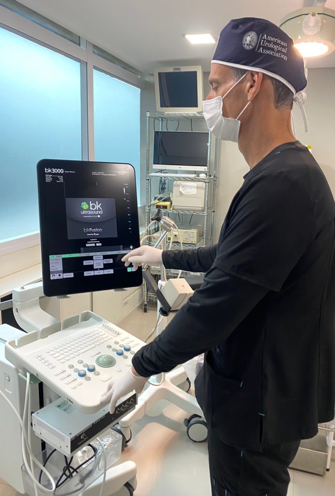 Técnica transperineal de biópsia FreeHand chega ao Brasil para ...